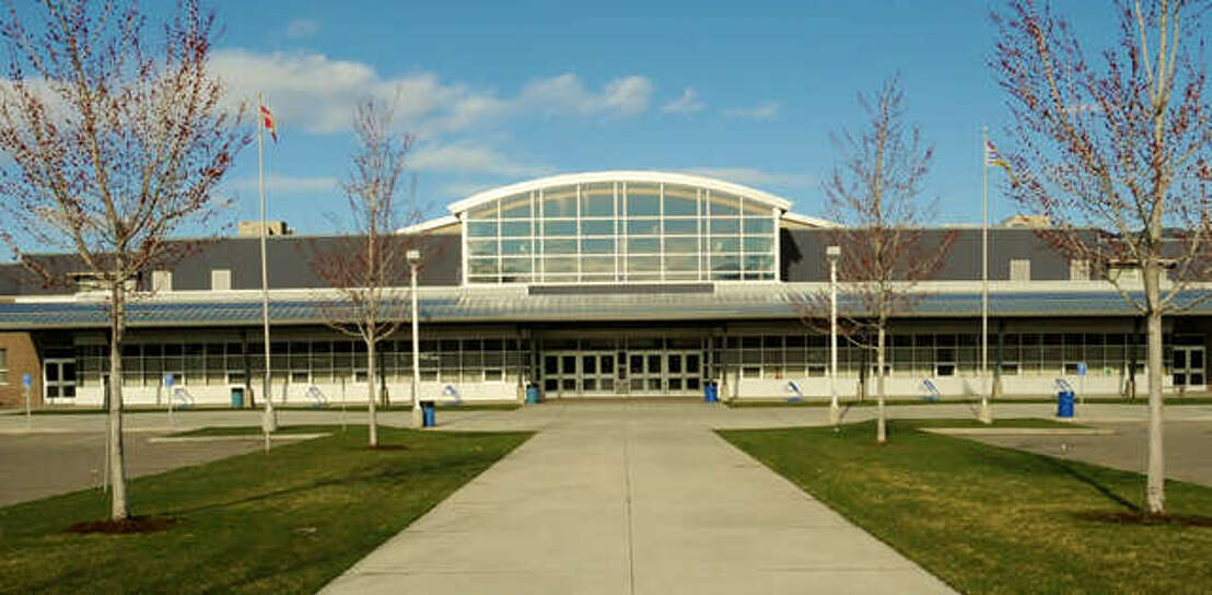 Kelowna Senior Secondary School Kelowna Kanada | GIVE High School Kelowna Senior Secondary School Kelowna Kanada | GIVE High School